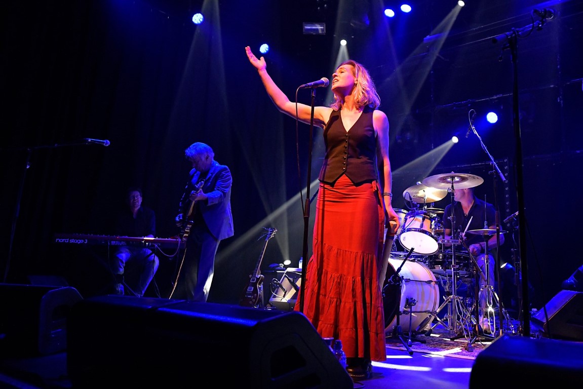 Pictures – Live in P60 Amstelveen – CROSSROAD TRAIL